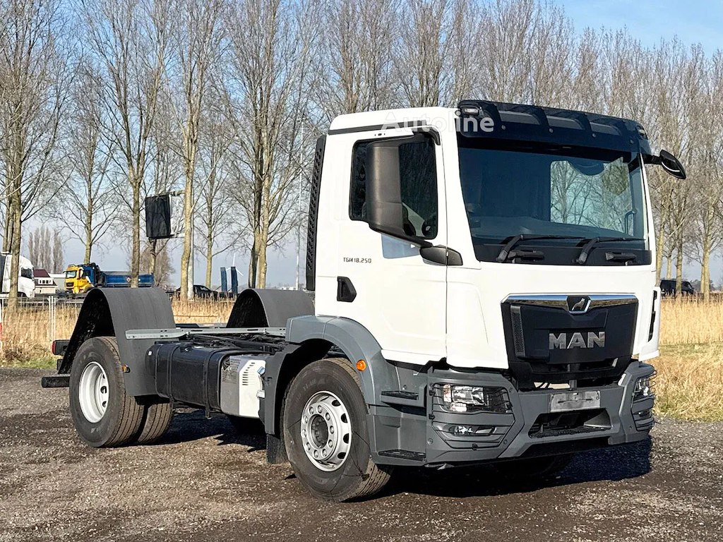 Novi MAN TGM 18.250 BB CH Chassis Cabin (RHD) kamion šasija