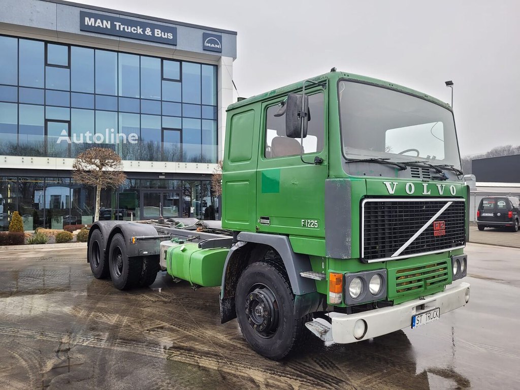 Volvo F12 TURBO / 6X2 kamion šasija