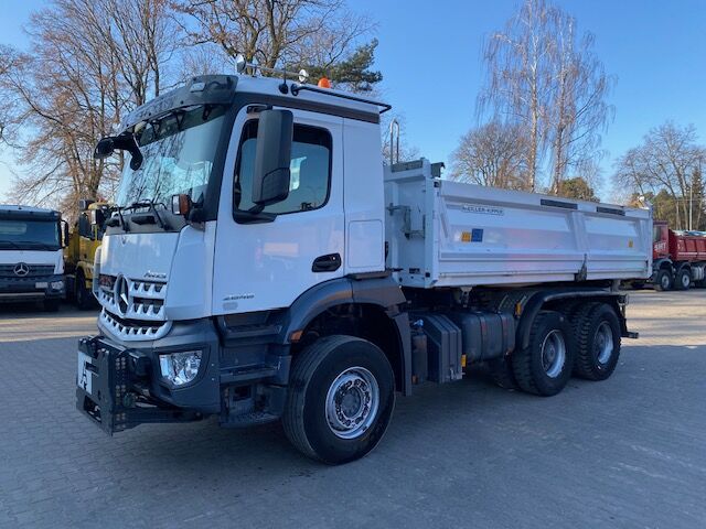 Mercedes-Benz AROCS 2646 kiper