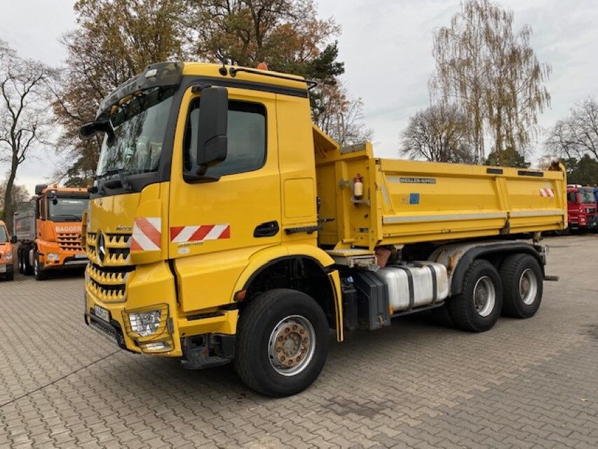 Mercedes-Benz AROCS 2648 kiper