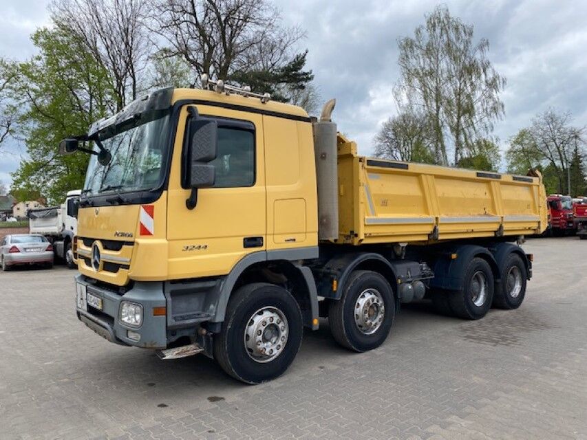 Mercedes-Benz ACTROS 3244 MP3 kiper