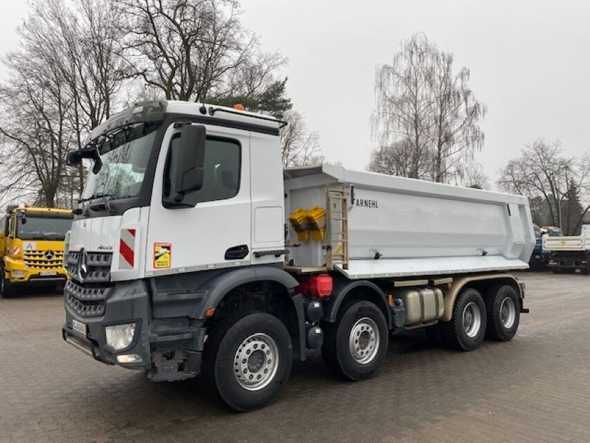 Mercedes-Benz AROCS 3743 kiper