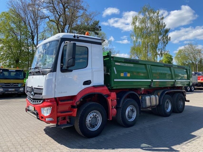 Mercedes-Benz AROCS 3243 kiper