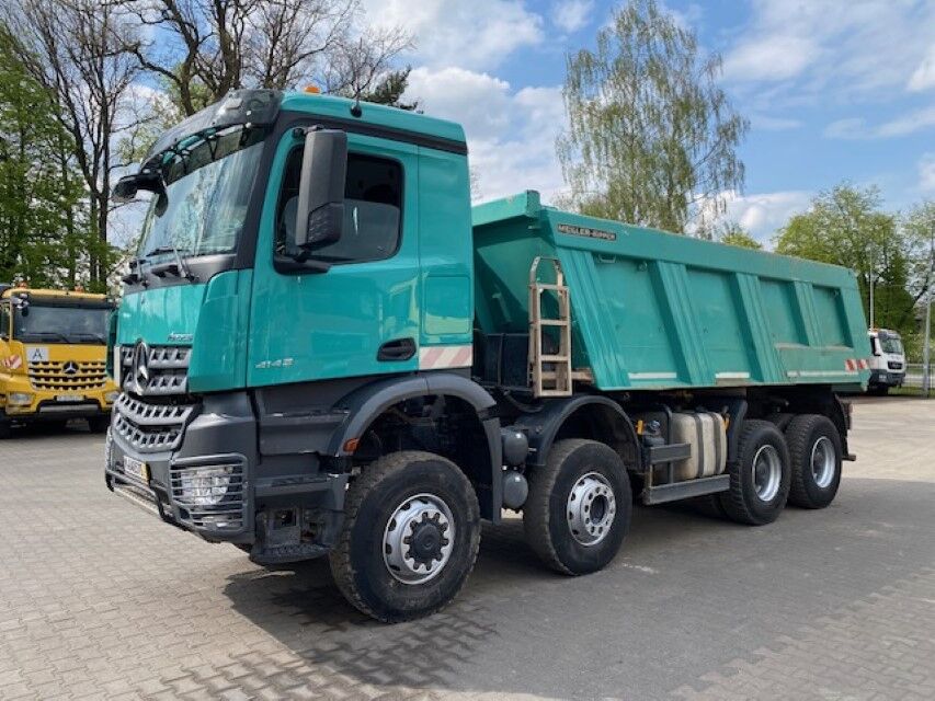 Mercedes-Benz Arocs 4142 kiper