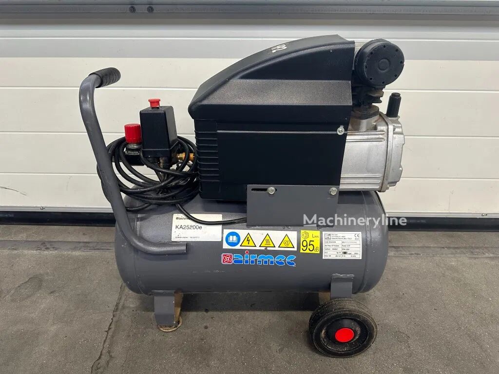 Fiac Airmec BXA 25200 Elektrische Zuigercompressor 2 PK 150 L / min 8 prenosivi kompresor