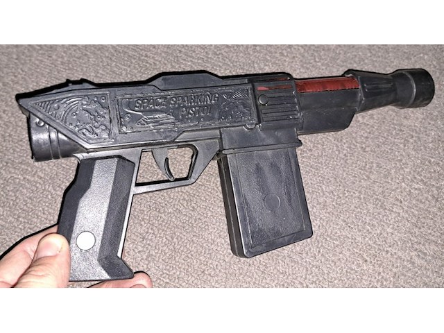 SPACE SPRAKING PISTOL nov i ispravan YU 1980te