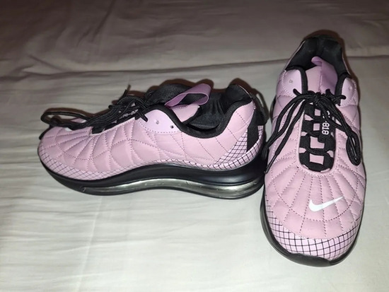 Nove Nike Roze Patike br39 plus poklon