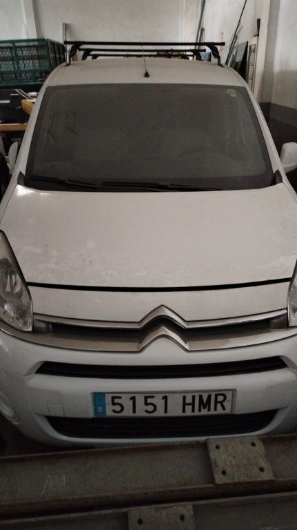 Prodaje se Citroen BERL HDI75 FG 600 laki furgon na aukciji