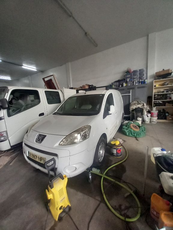 Prodaje se Peugeot PART FG L1 laki furgon na aukciji