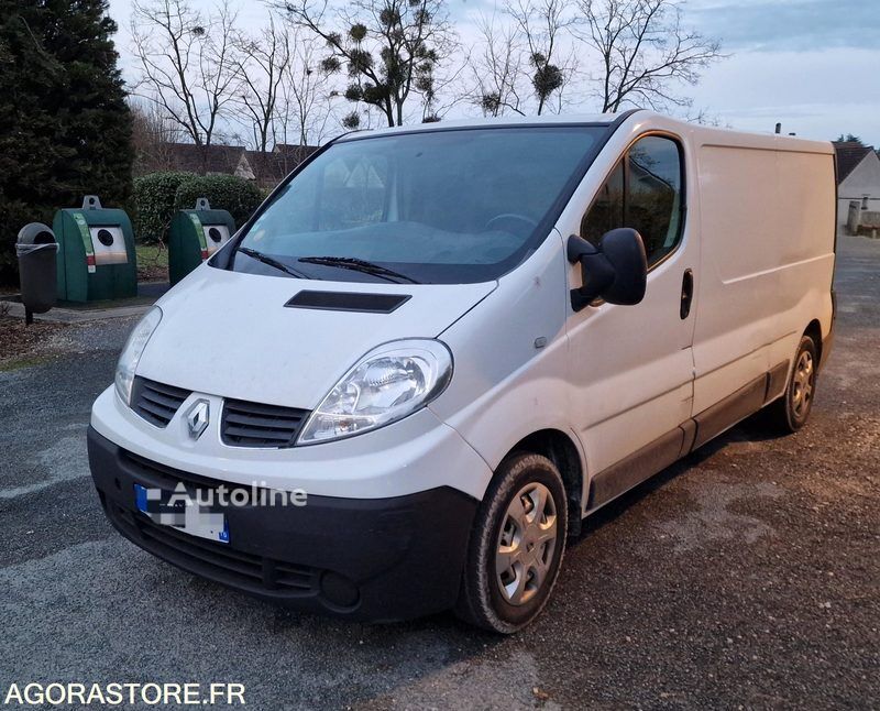 Prodaje se Renault TRAFIC minibus furgon na aukciji