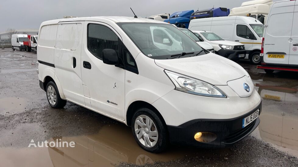 Prodaje se Nissan ACENTA RAPID + minibus furgon na aukciji