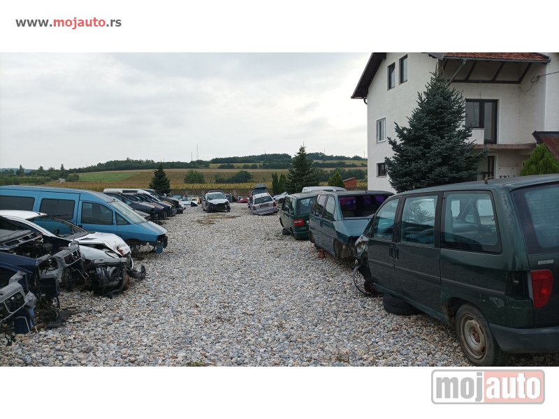 Peugeot 206 kompletan u delovima