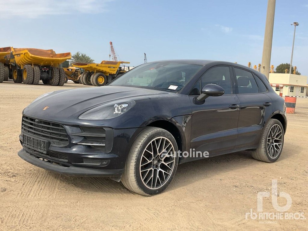 Prodaje se Porsche MACAN krosover na aukciji