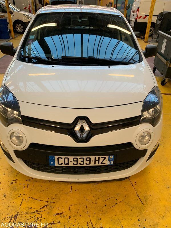 Prodaje se Renault TWINGO hečbek na aukciji