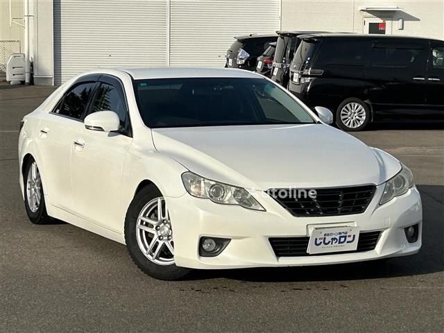 Toyota MARK X sedan