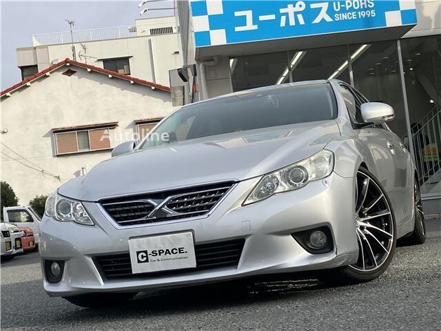 Toyota MARK X sedan