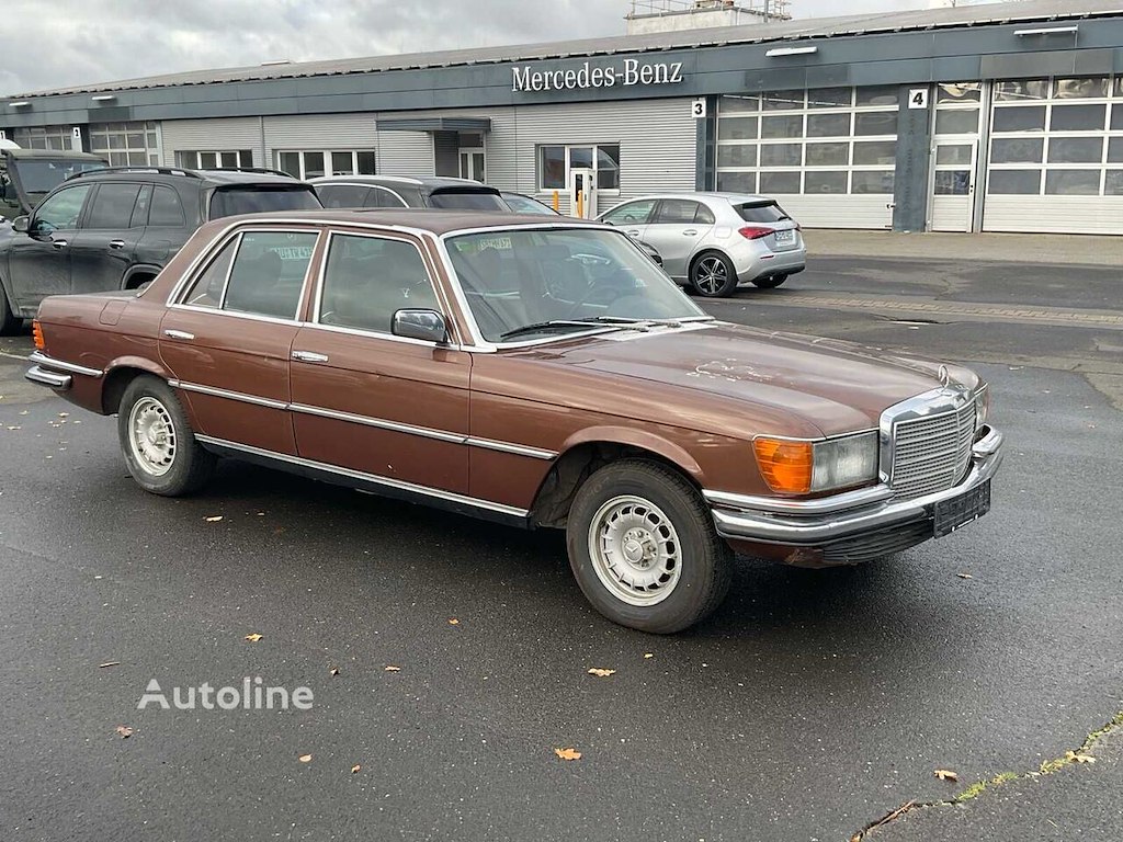 Prodaje se Mercedes-Benz 350 SE sedan na aukciji