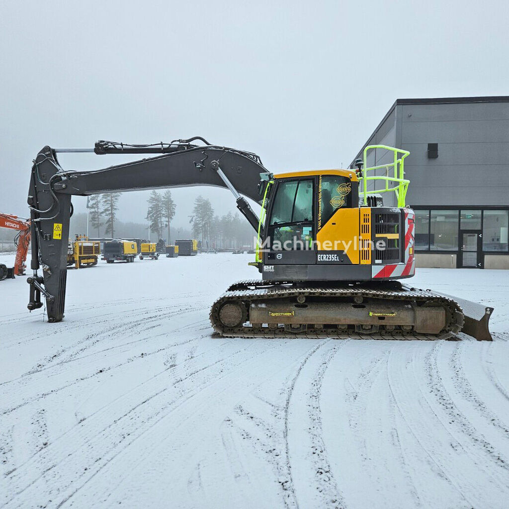 Volvo ECR 235 EL bager guseničar