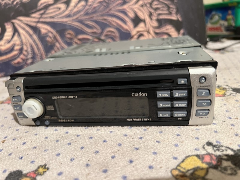 Auto radio CLARION,model DB348RMP mp3