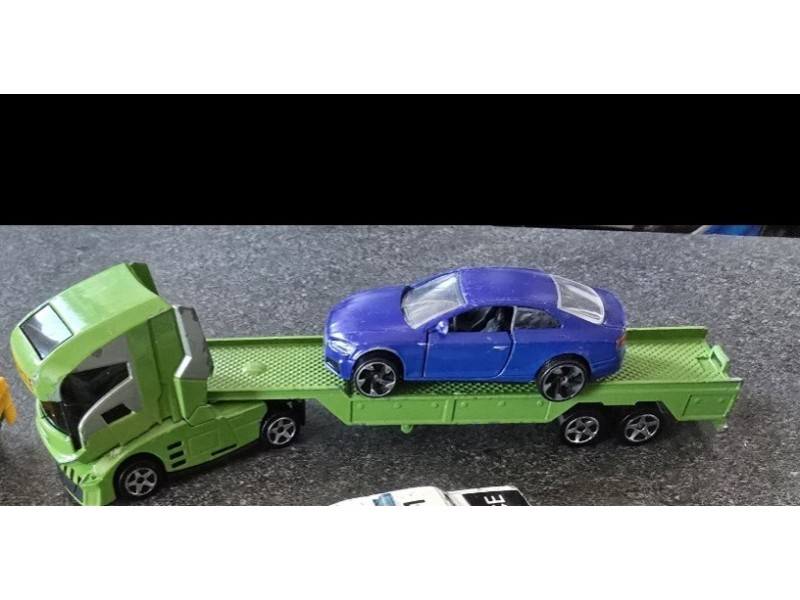 Majorette Truck i Audi