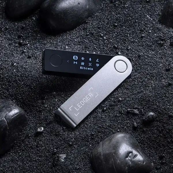 Kripto novčanik Ledger Nano X Black