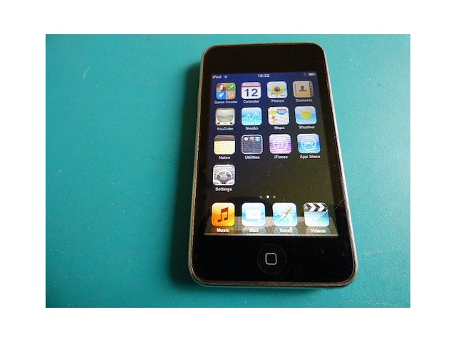 Apple iPod Touch 8GB - model A1288