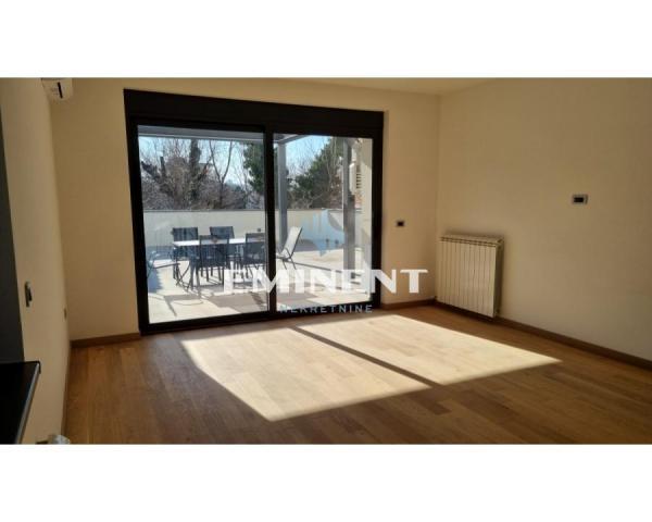 Jasenička, Trosoban stan za izdavanje, 75m2, 850€