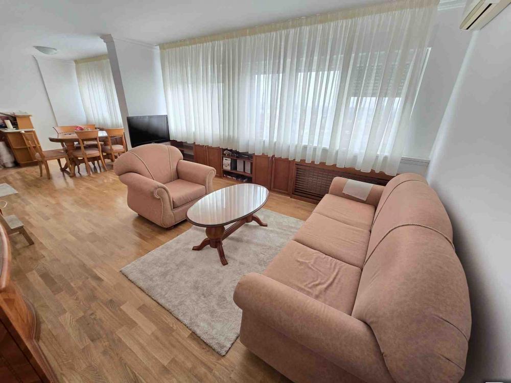 Topličin Venac, Dvosoban stan za izdavanje, 60m2, 950€