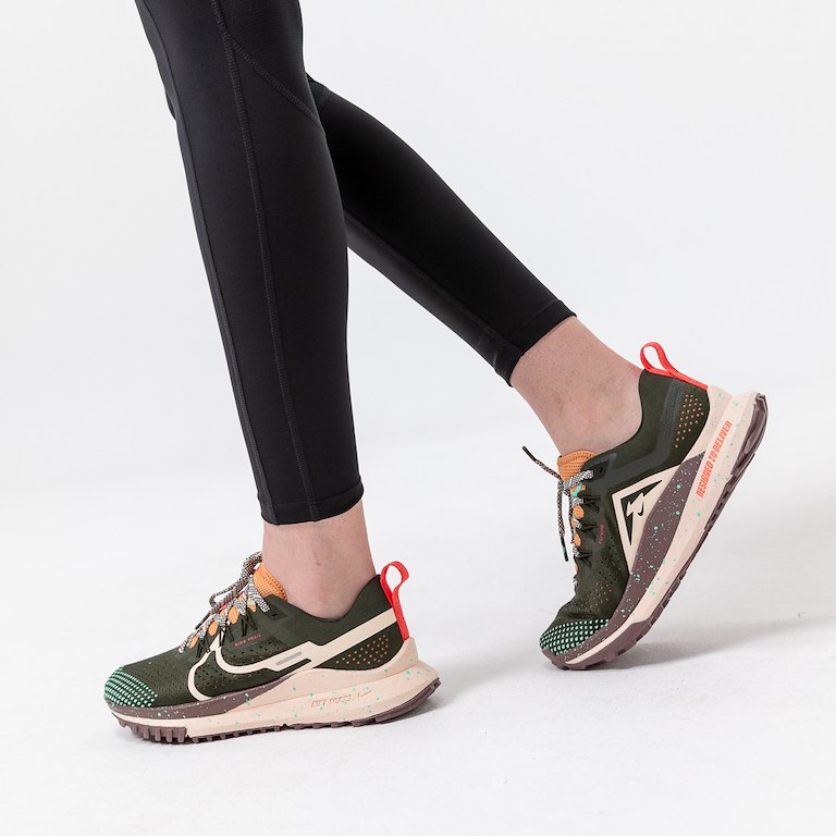 NIKE Patike React Pegasus Trail 4