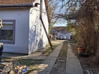 1.630m² 90.000€
Stara Pazova, Stari Banovci, Novosadska