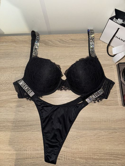 Victoria's Secret set