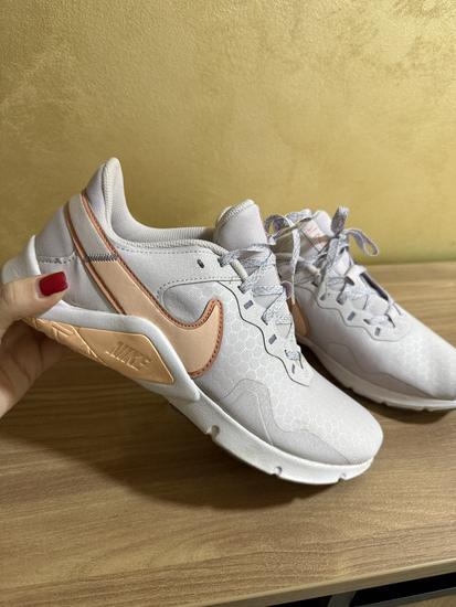 Nike zenske patike