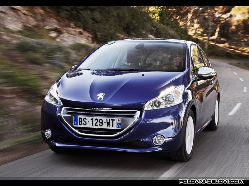 Peugeot 208 1.4 EHDI Kompletan Auto U Delovima