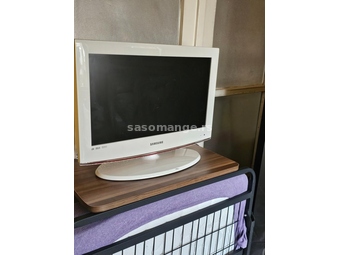 MONITOR SAMSUNG U SUPER STANJU