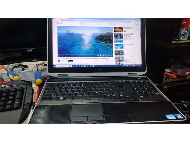 i5 2430M,4gb ddr3,hd graphic 3000,hdd320 gb 15.6 inch