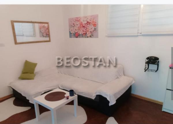 Durmitorska, Trosoban stan za izdavanje, 61m2, 700€