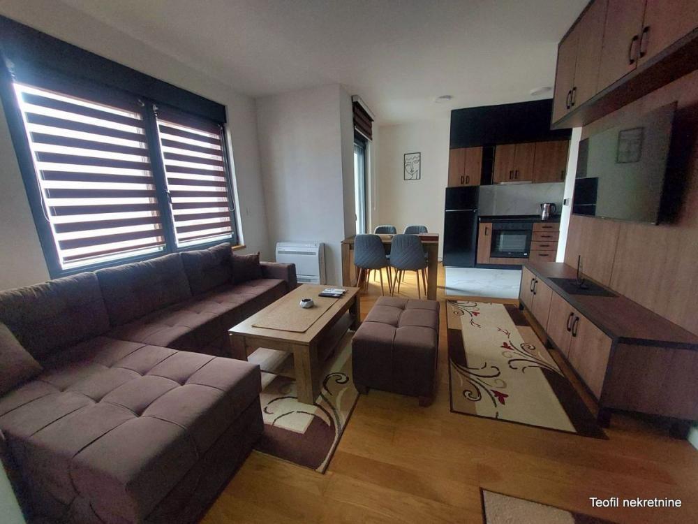 Kneza Stracimira, Dvosoban stan za izdavanje, 45m2, 800€