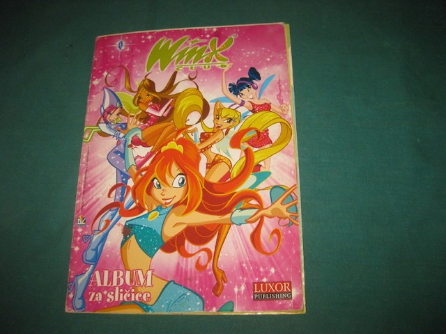 Album Winx Club serija 1. neispravan ali sa 109 sličica