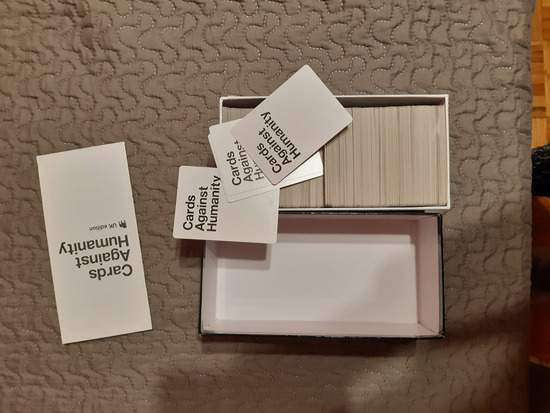 Cards against humanity (društvena igra)