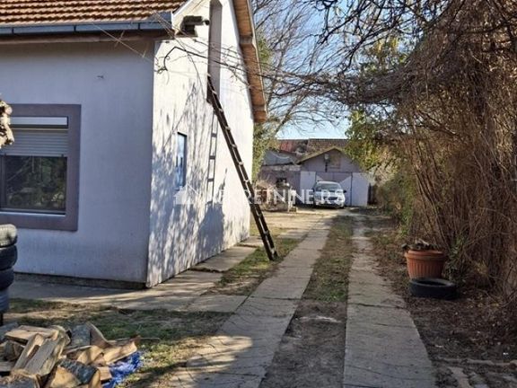 Stara Pazova, Stari Banovci - Novosadska, 16.30a, Novosadska