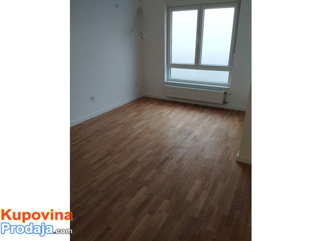 Izdajem nov dvosoban stan 55 m2 Novi Sad