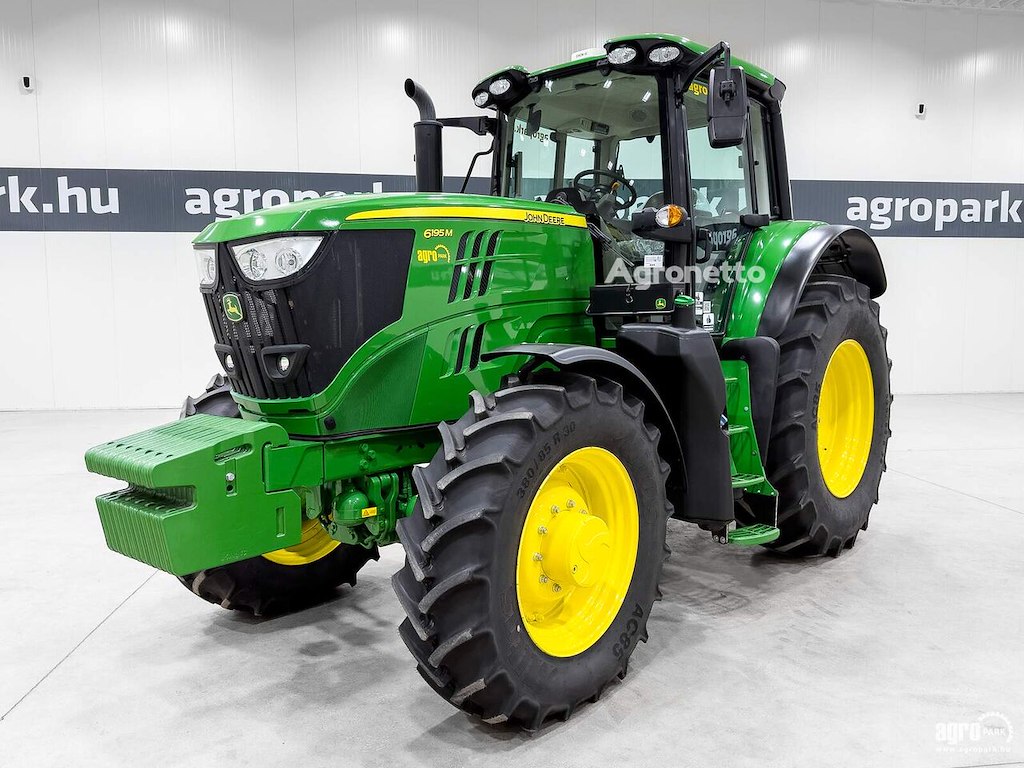 Novi John Deere 6195M traktor točkaš