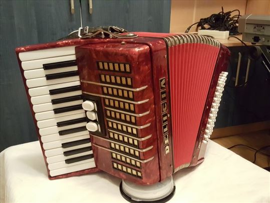 HARMONIKA nova DELICIJA 60 BASOVA JUNIOR IV, као н