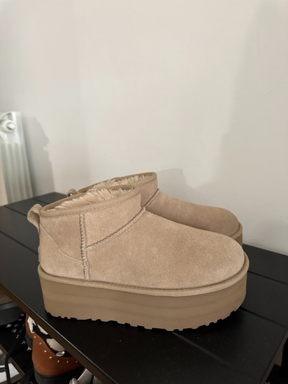 UGG ULTRA MINI PLATFORM Čizme SNIŽENJE