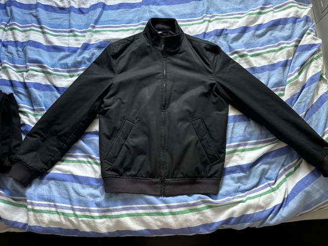 Zara Bomber Jakna S Velicina