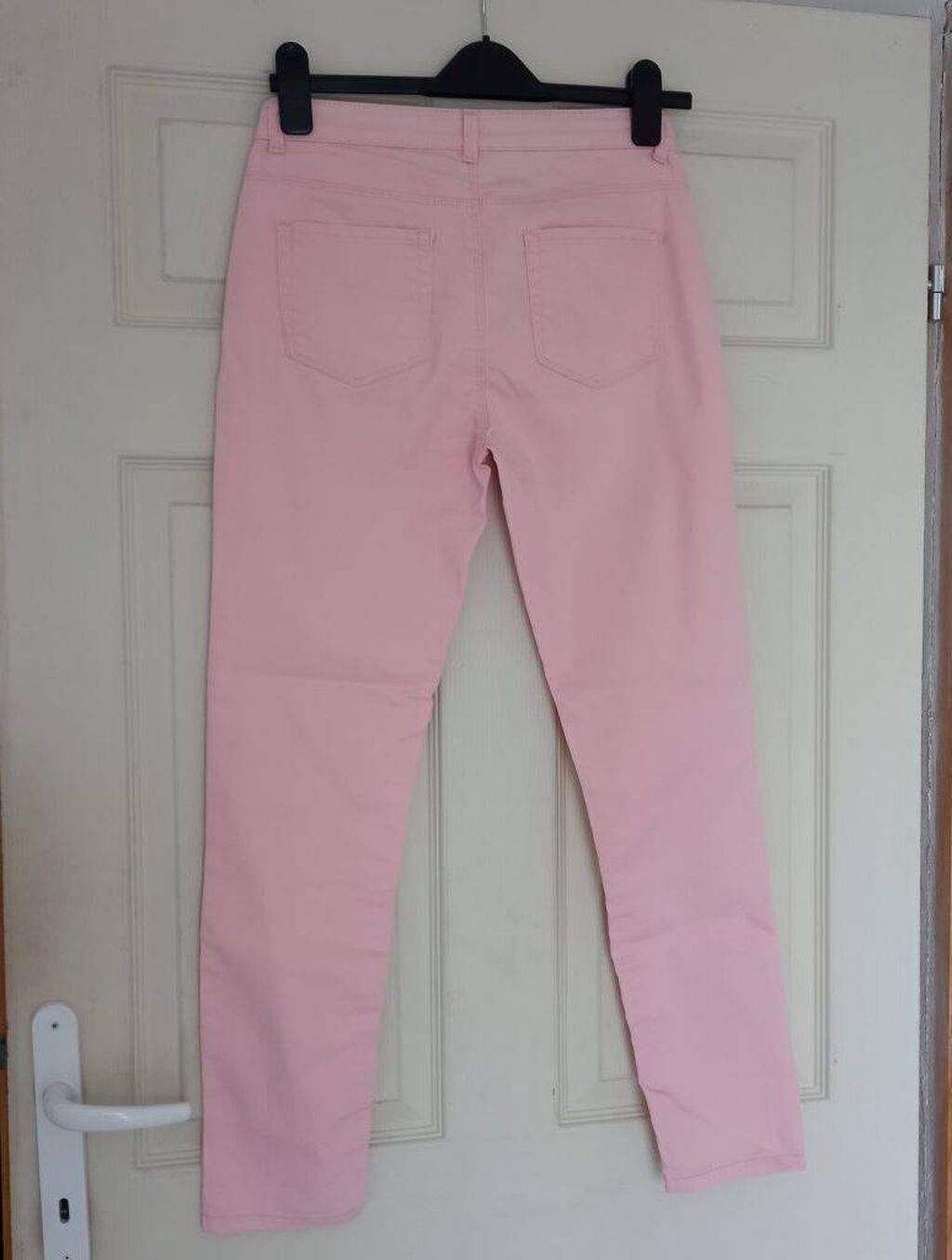 DeFacto roze pantalone S/M. DeFacto svetlo roze pantalone, ravnog