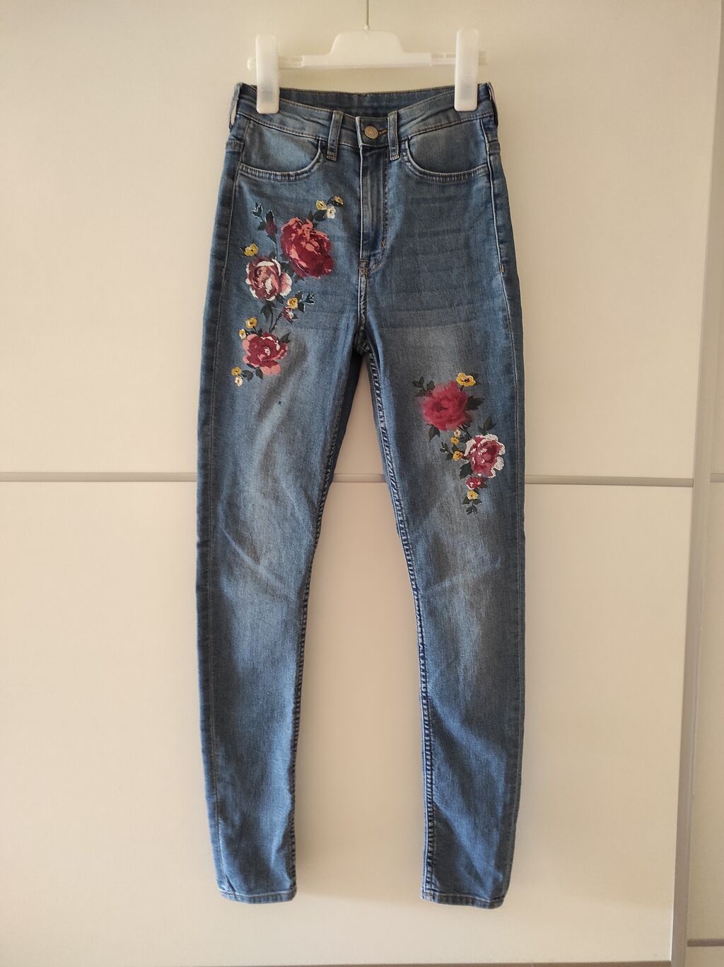 H&M farmerke veličina 34. Dubok model. Poluobim struka 30/34