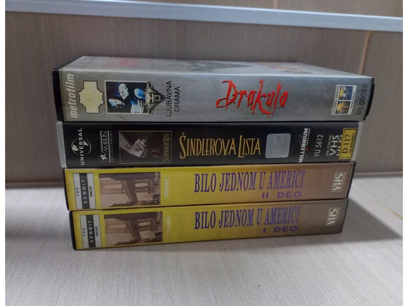 3 originalna kultna filma (na 4 VHS-a)