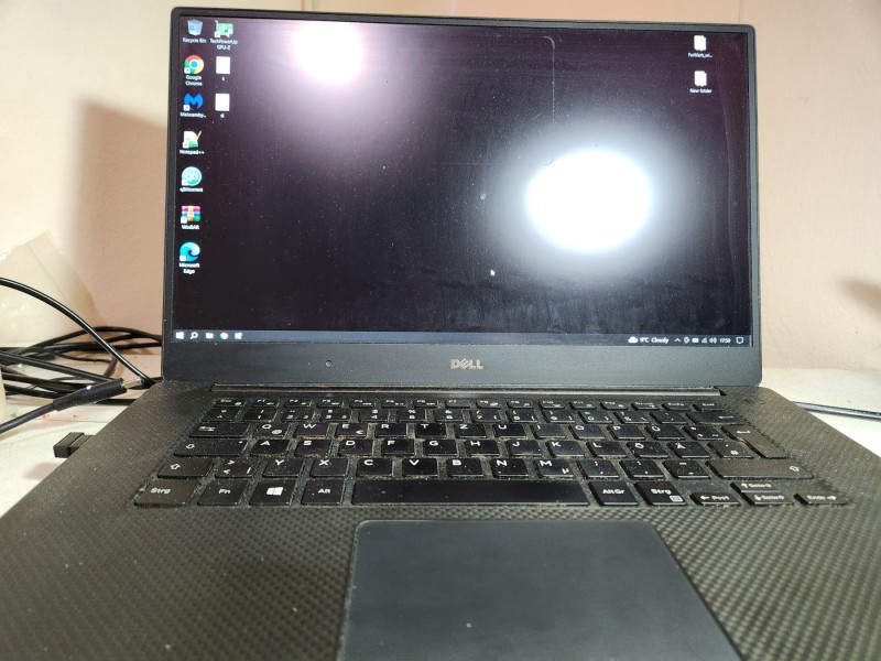 Dell XPS 9550