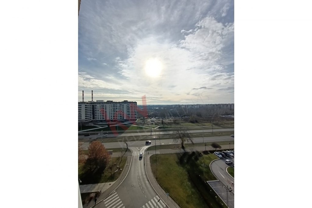 Stan u Belvilu sa panoramskim pogledom